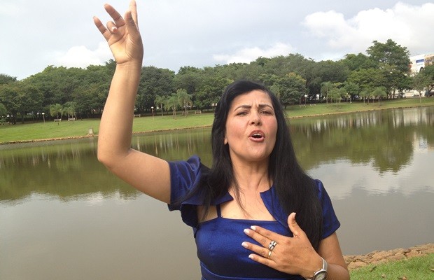 Gari realiza sonho e grava CD: ‘Cabo da vassoura virou meu microfone ...